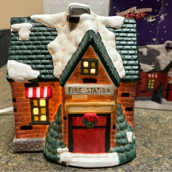 Liberty Bell Christmas | Holiday | Liberty Bell Christmas Fire House ...